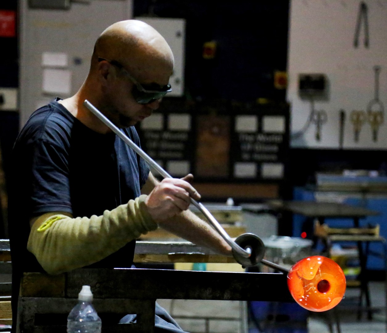 Home - The World of Glass